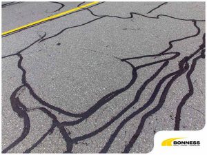 Asphalt Cracking: Understanding Its Causes, Types and Fixes